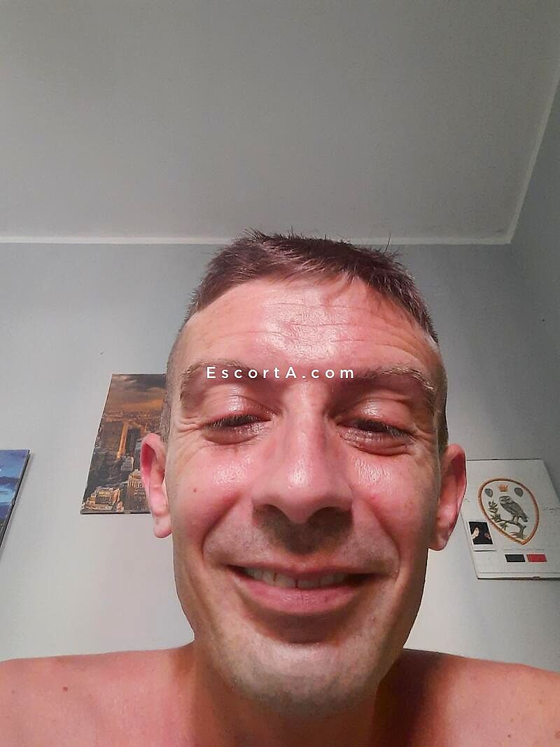 Male escorts escort Gianfry in Turin